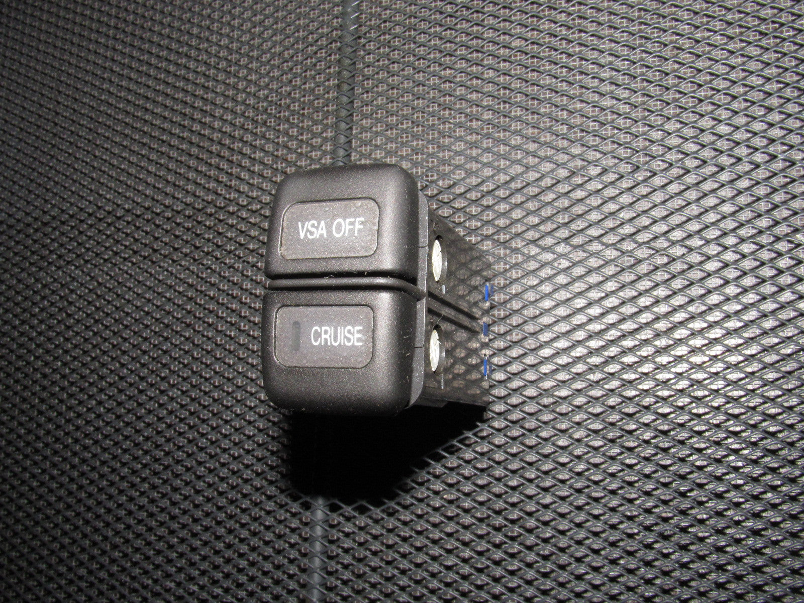 01 02 03 Acura CL OEM Cruise Control And VSA Switch – Autopartone