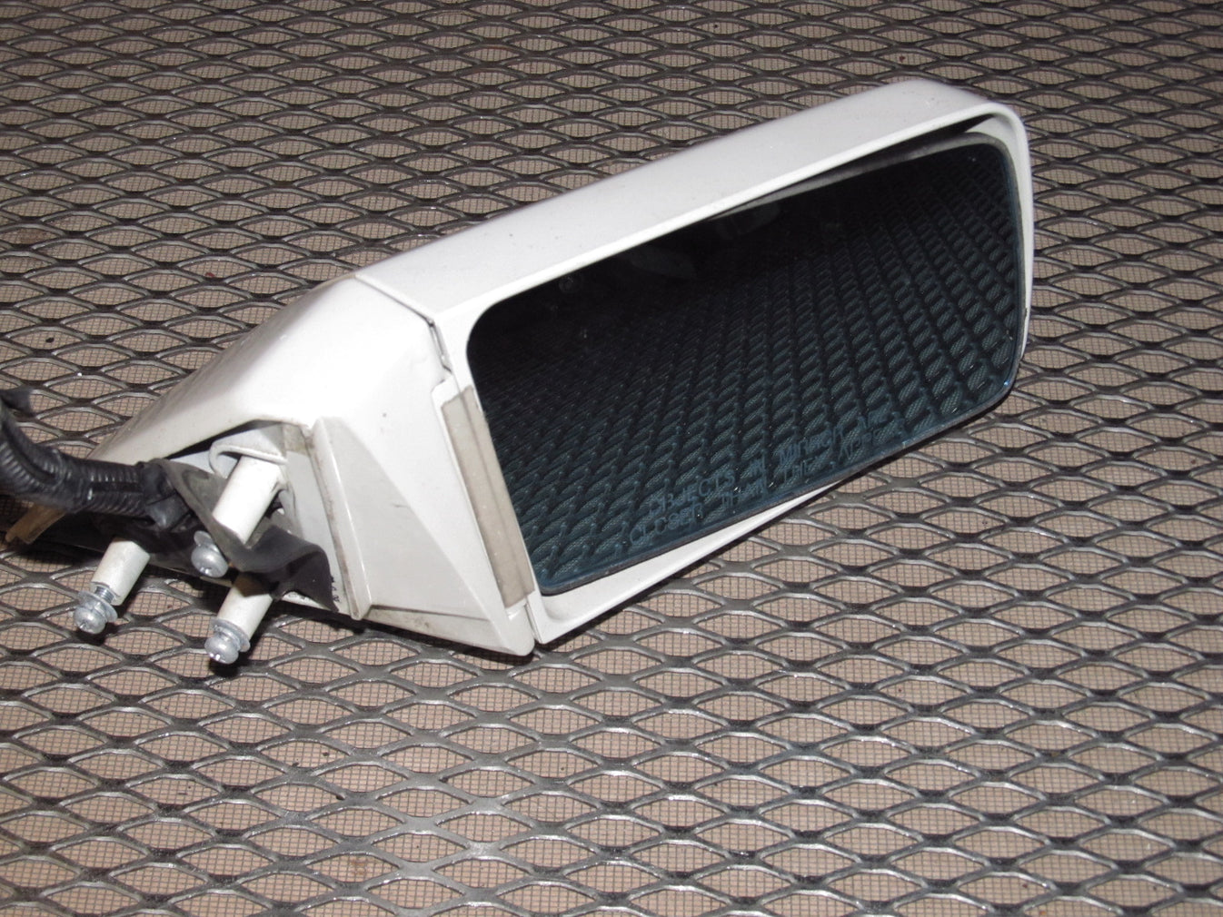 87 88 89 Nissan 300zx OEM Exterior Side Mirror - Right – Autopartone.com