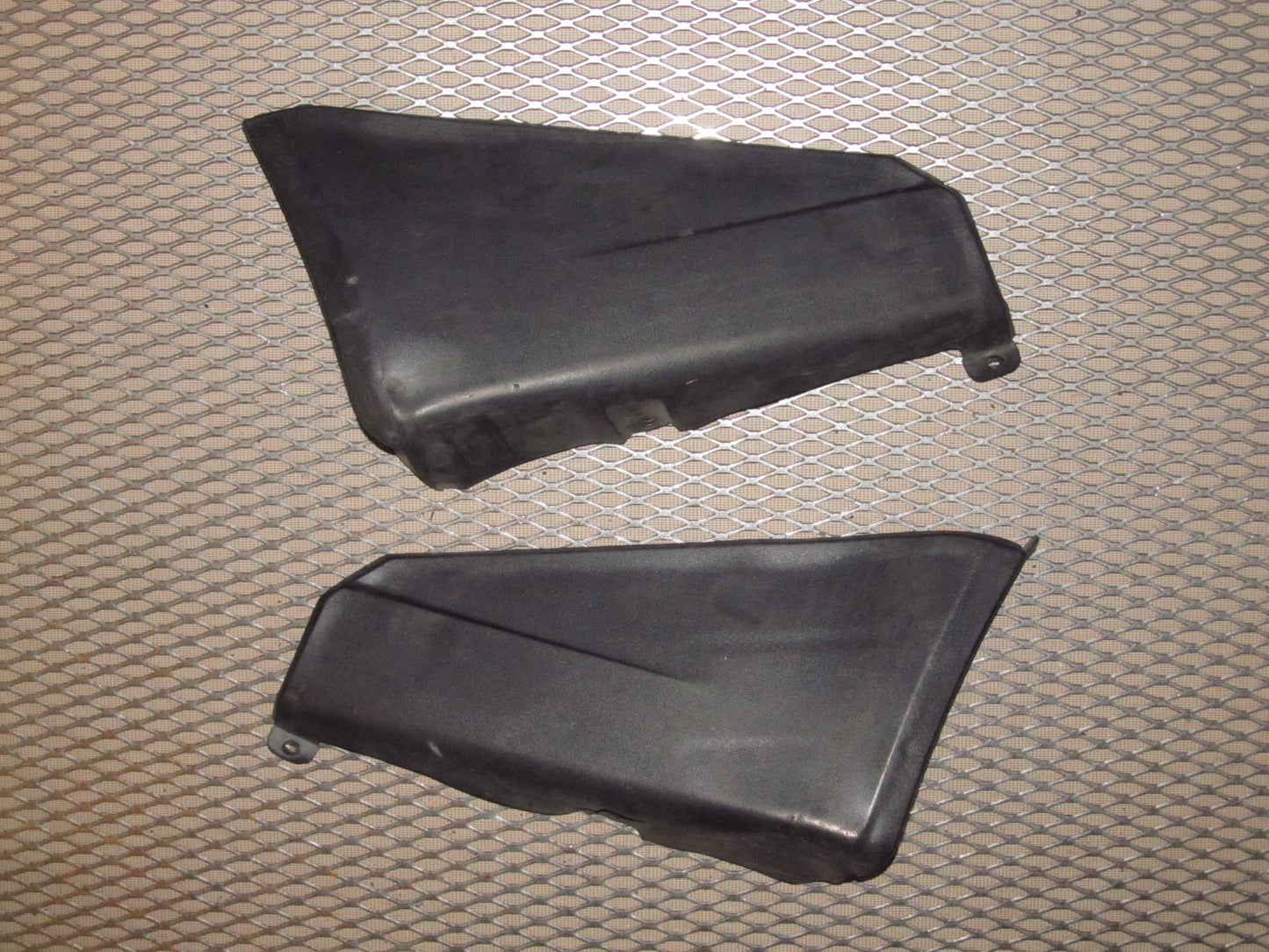 85 86 Toyota MR2 OEM Side Corner Mud Guard Skirt Rocker Cover Panel ...