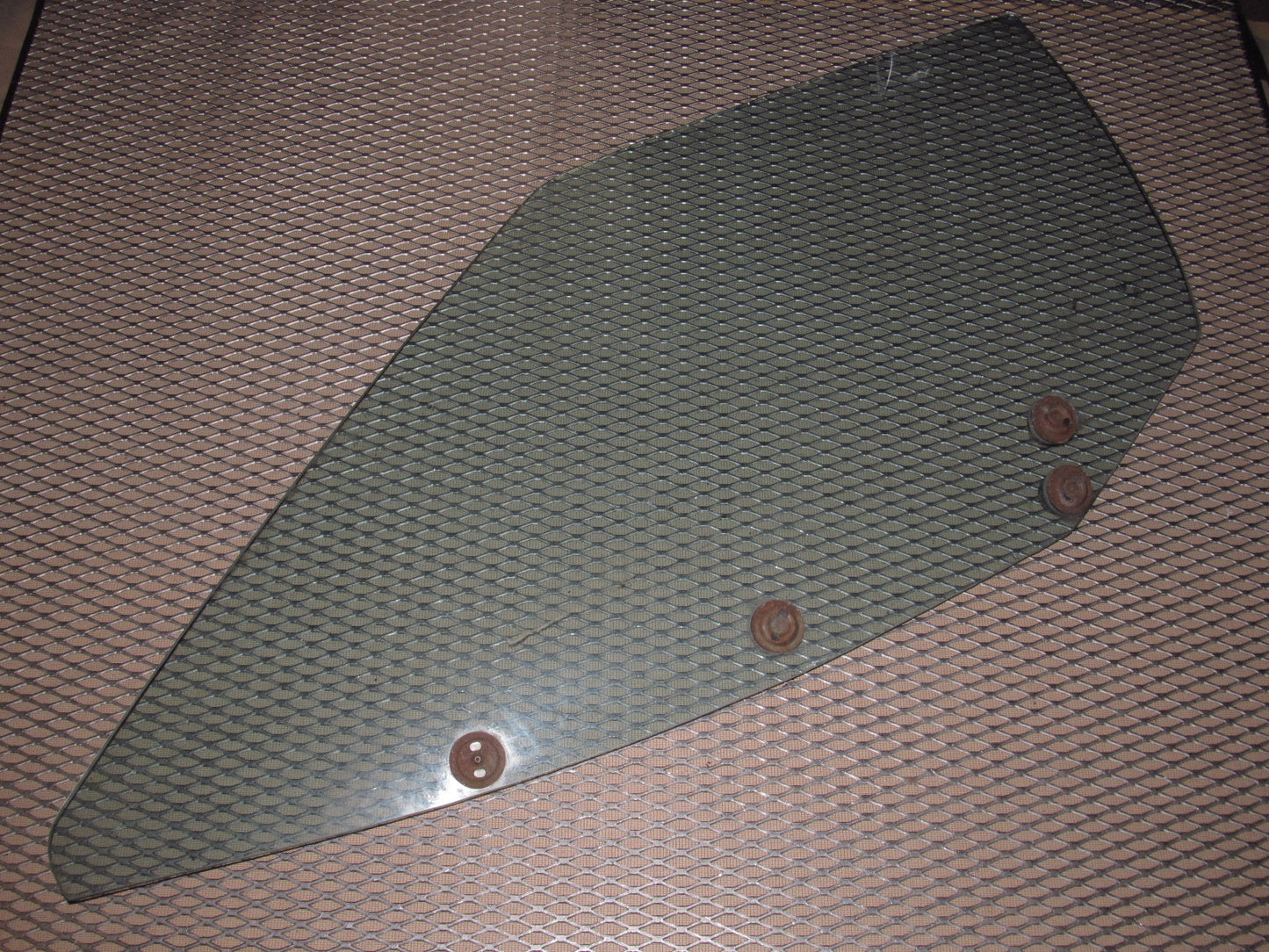 84-87 Chevrolet Corvette OEM Window Glass - Left – Autopartone