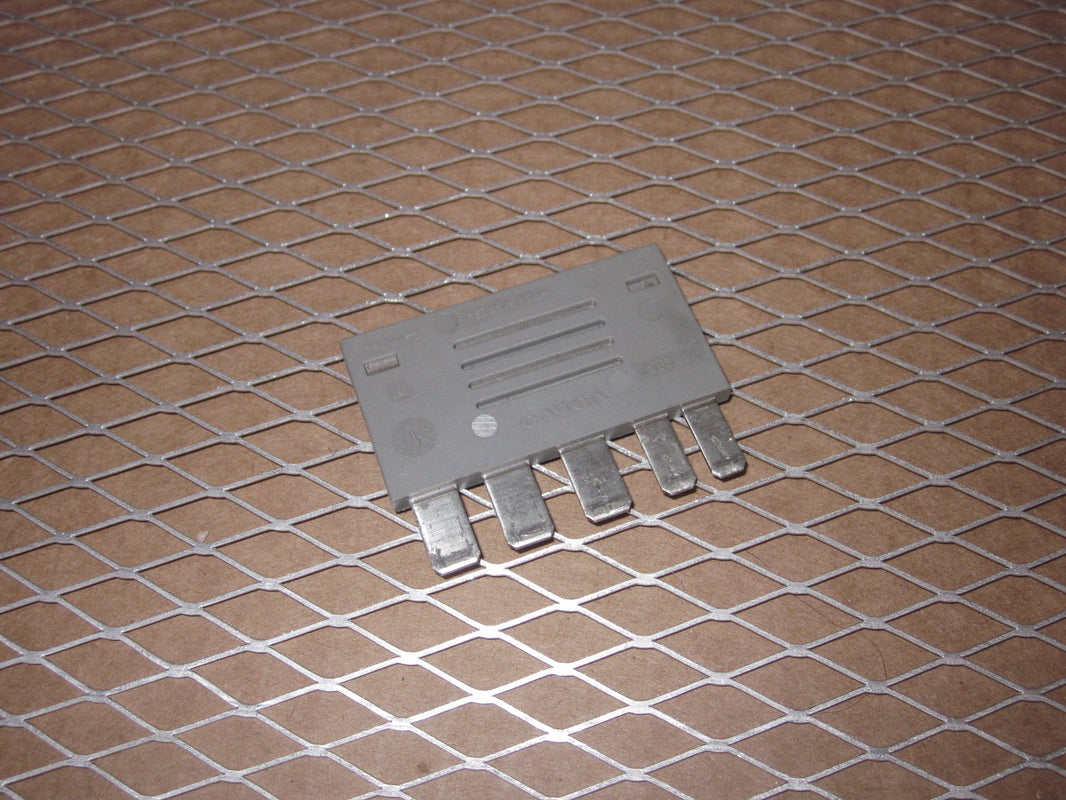 Volvo Relays – Autopartone