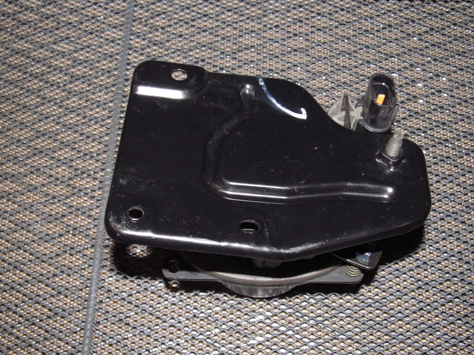 97 98 99 Mitsubishi Eclipse OEM Fog Light Assembly - Left – Autopartone